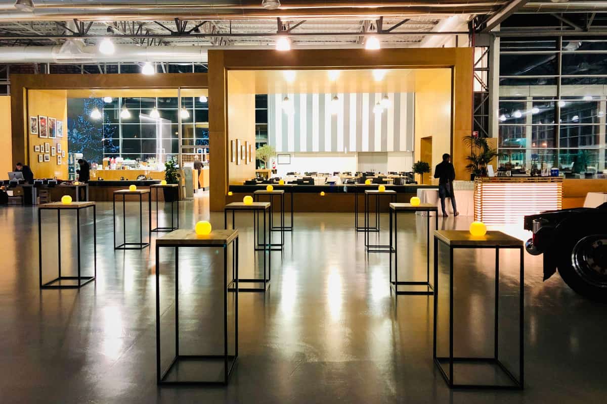 Noleggio tavoli e tavolini per eventi